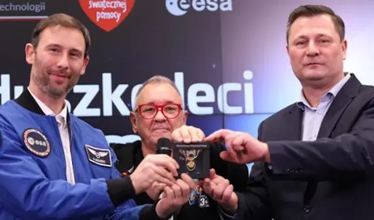 Polski astronauta wziął ślub z posłanką Koalicji Obywatelskiej. Za pieniądze podatników poleci w ...