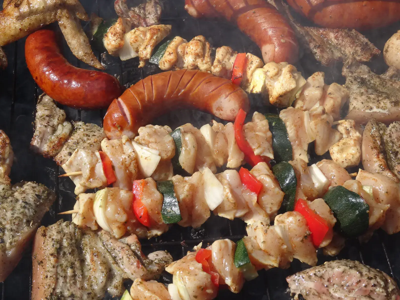 To już nie ten sam grill! Nowe dane pokazują, że Polacy grillują ...